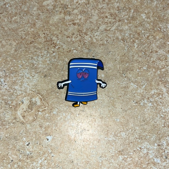 South Park | Accessories | South Park Towelie Pin | Poshmark